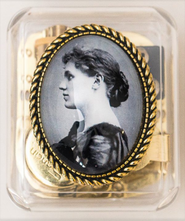 Winnie Davis Music Box - Confederate Museum